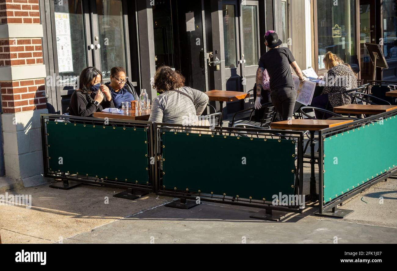 Al fresco dining in Chelsea in New York on Friday, April 23, 2021 ...