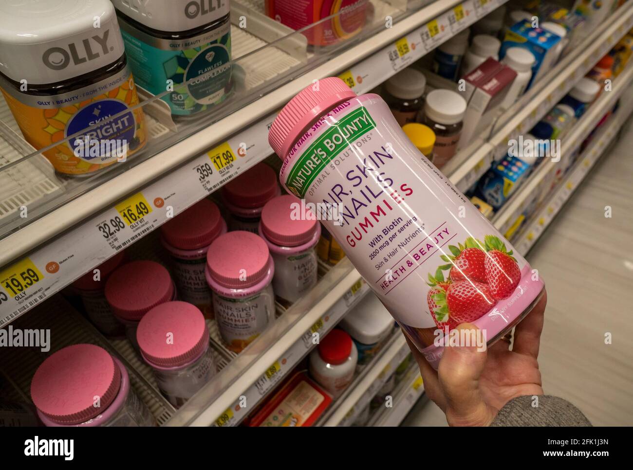 Nestle products hi-res stock photography and images - Alamy