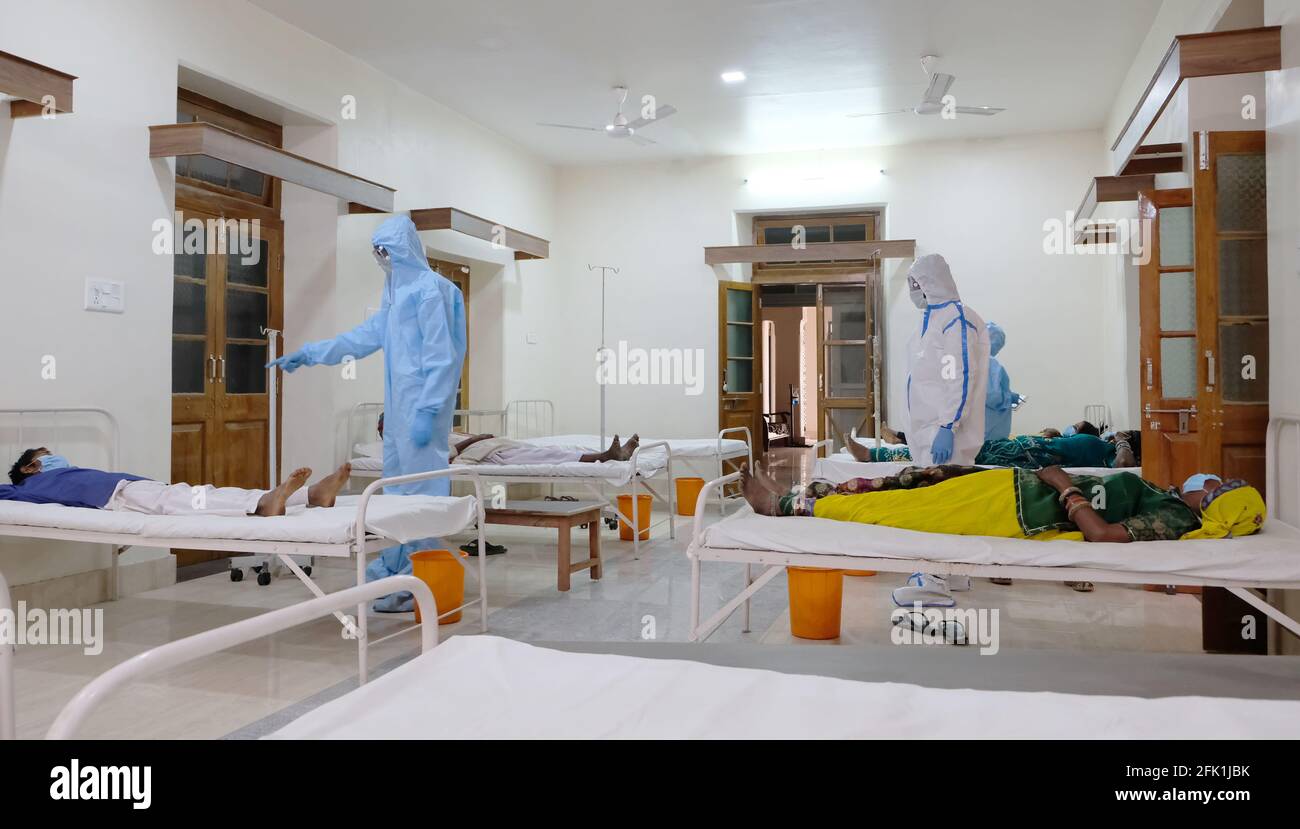 Young woman patients visiting hi-res stock photography and images - Alamy