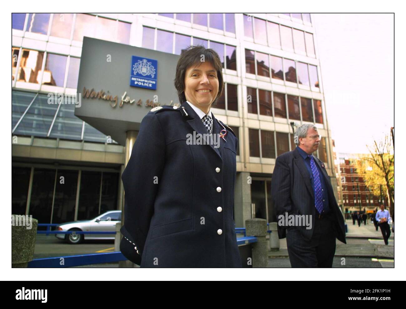 Commander John Grieve retires from the Met being replaced by Commander ...