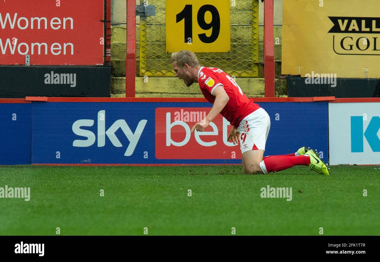 London, UK. 27th Apr, 2021. Jayden Stockley of Charlton Athletic ...