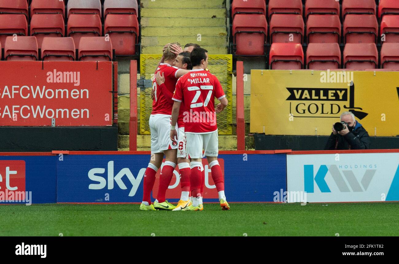 London, UK. 27th Apr, 2021. Jayden Stockley of Charlton Athletic (left ...