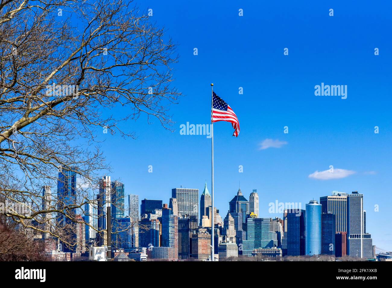 Daytime nyc hi-res stock photography and images - Alamy