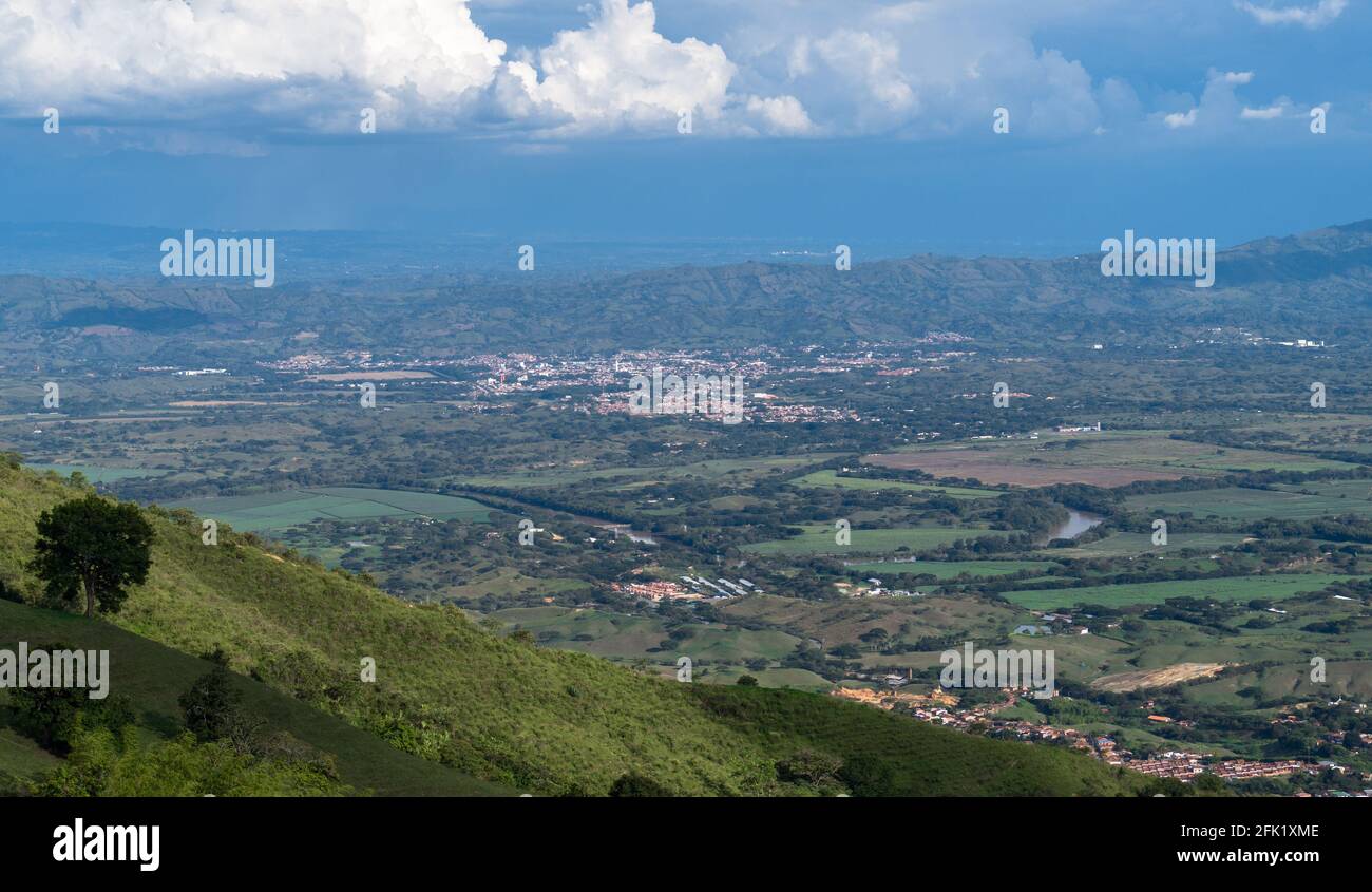 beautiful Colombian natural landscapes, cities, blue skies, animals in ...