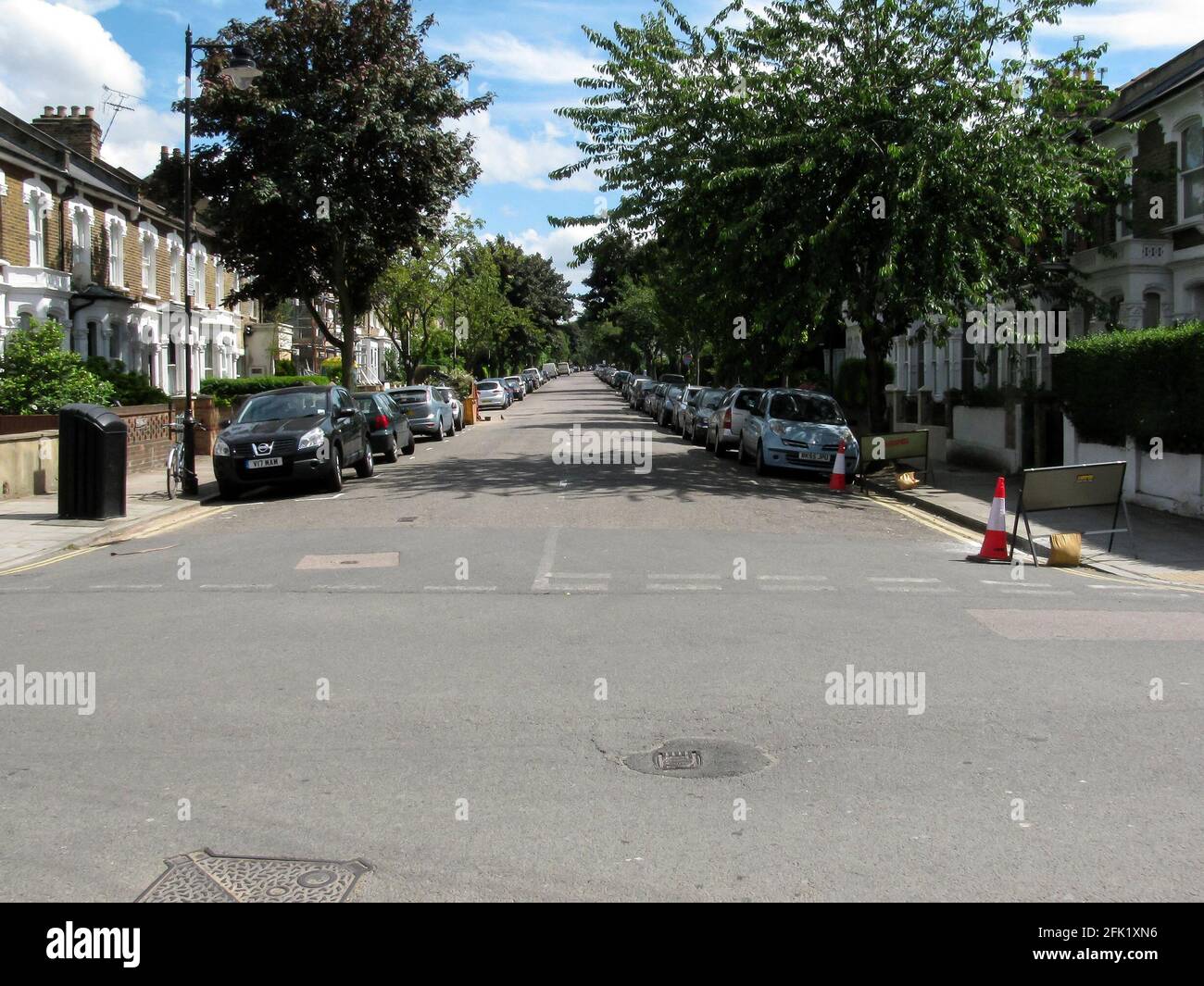 Low traffic neighbourhood uk hi-res stock photography and images - Alamy