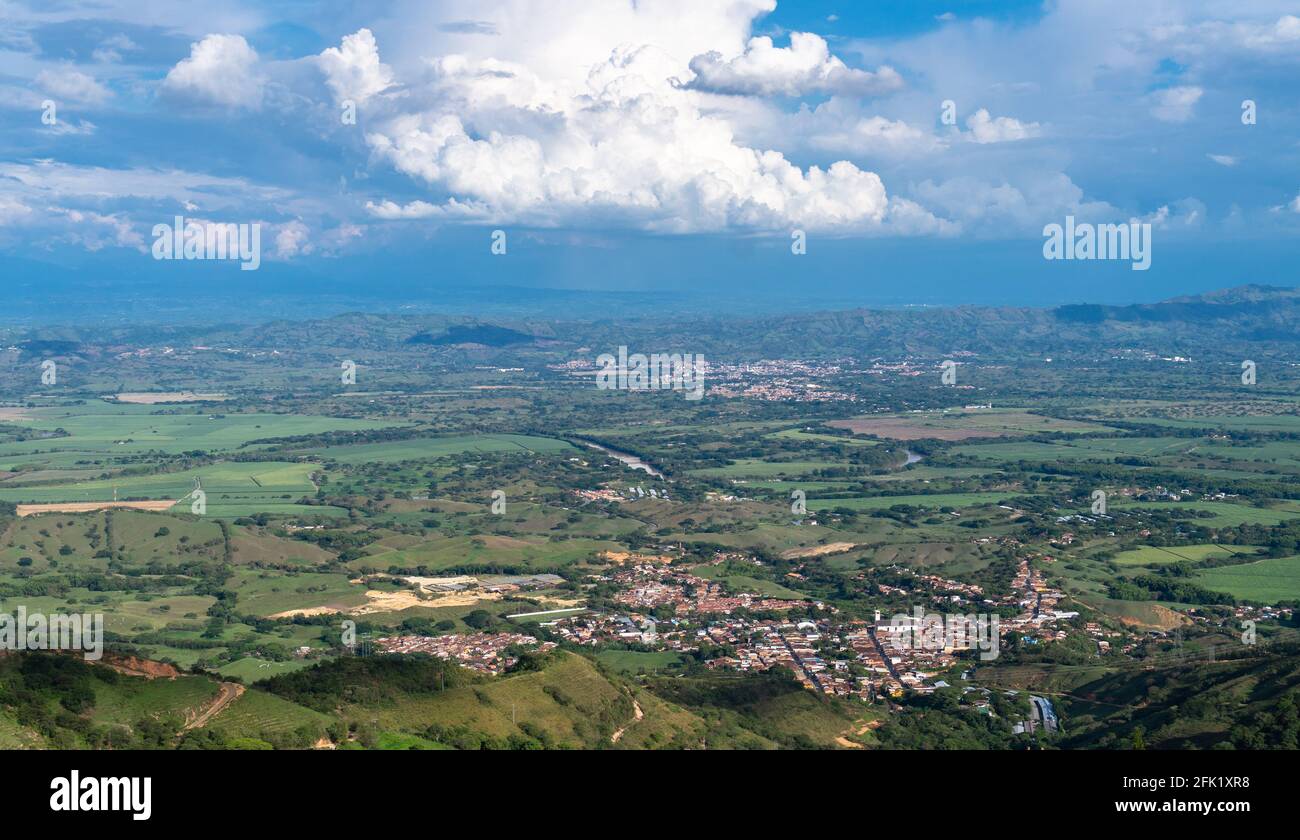 beautiful Colombian natural landscapes, cities, blue skies, animals in ...