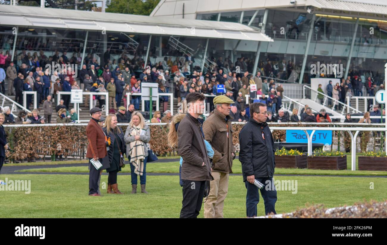 Stratford Horse Racing, National Hunt races Stock Photo - Alamy
