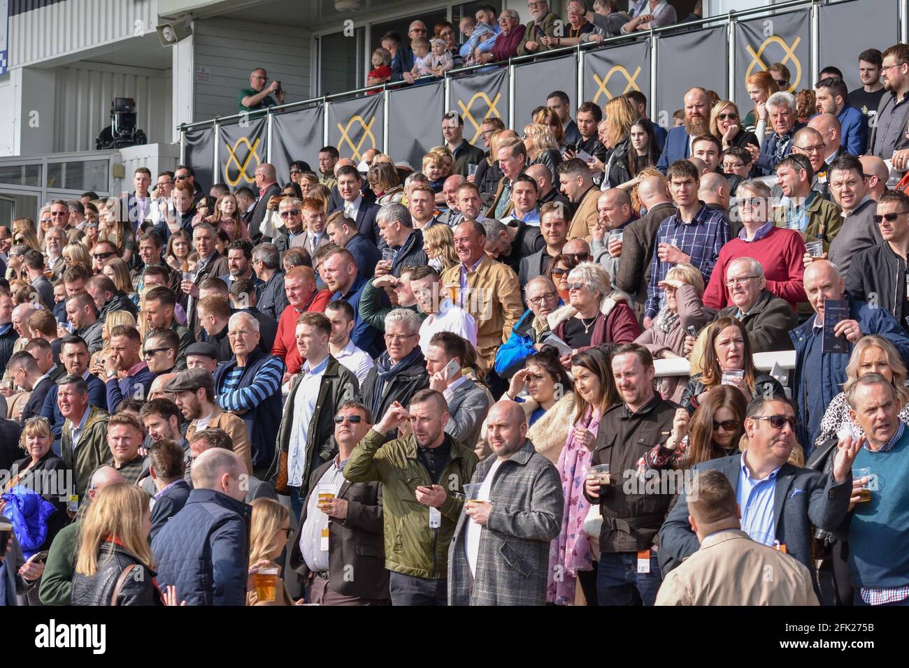 Uttoxeter Races, National Hunt Horse Racing meeting Stock Photo - Alamy