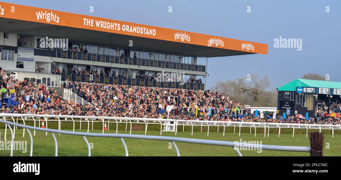 Uttoxeter Races, National Hunt Horse Racing meeting Stock Photo - Alamy