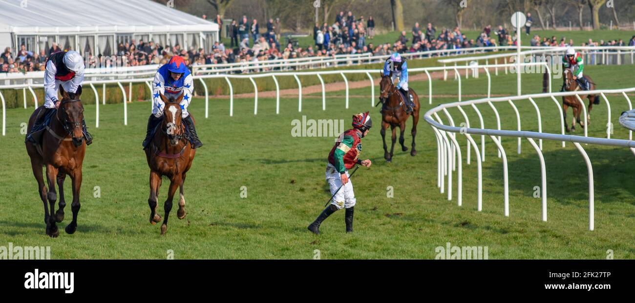 Uttoxeter racecourse hi-res stock photography and images - Alamy