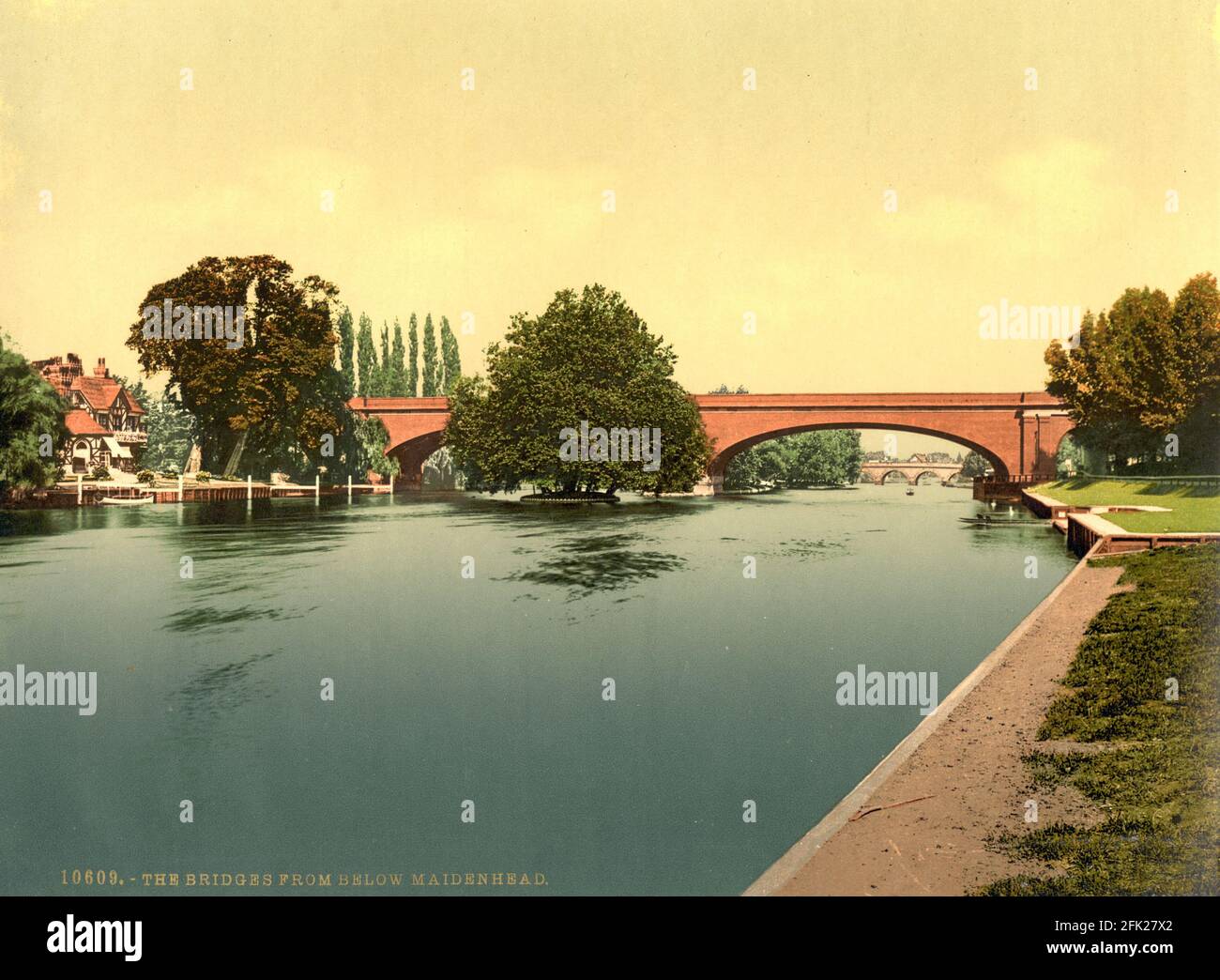 Maidenhead Railway Bridge and the River Thames circa 1890-1900 Stock ...