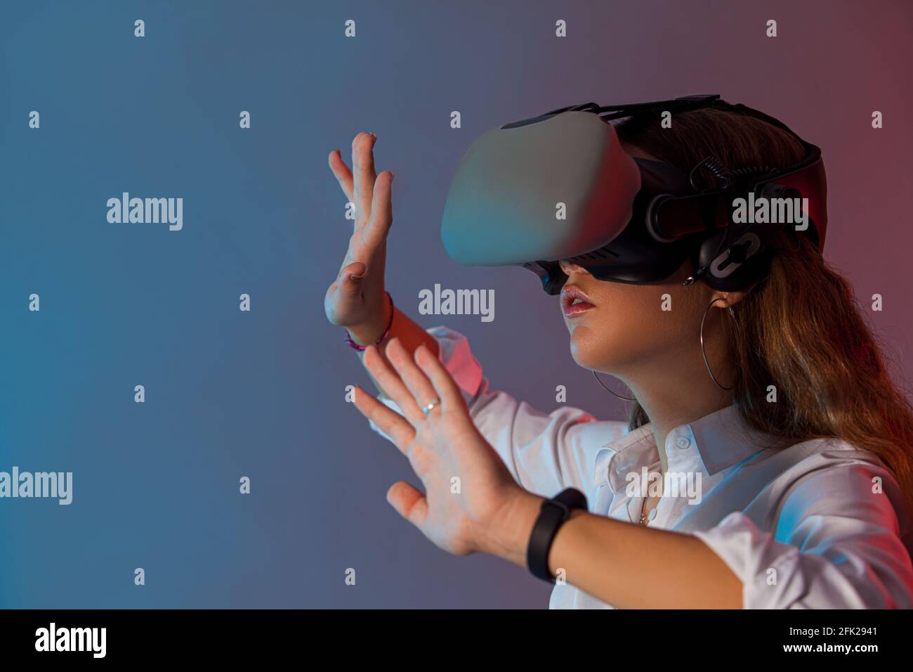 Virtual gaming party hi-res stock photography and images - Alamy