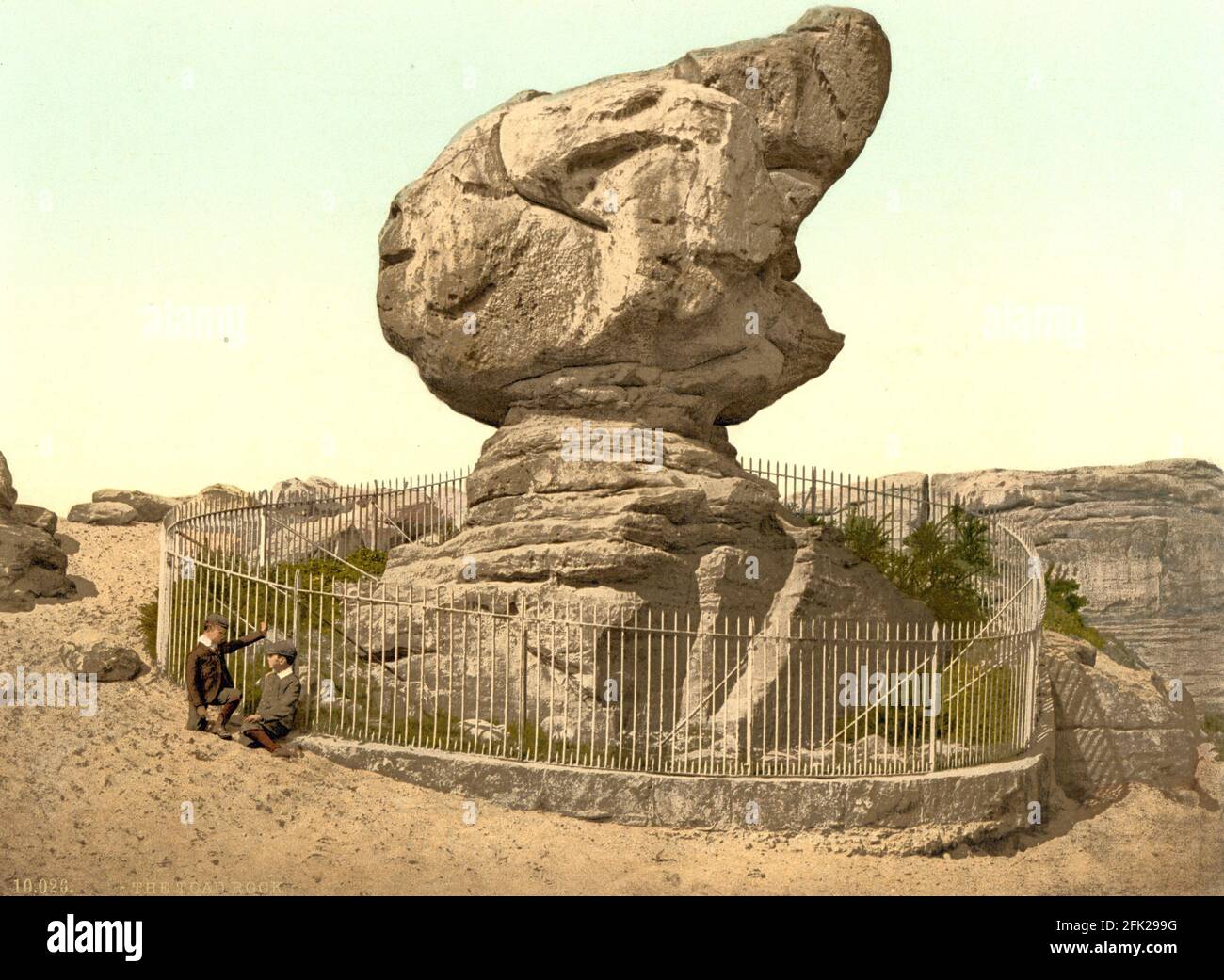 Toad Rock near Tunbridge Wells in Kent circa 1890-1900 Stock Photo - Alamy
