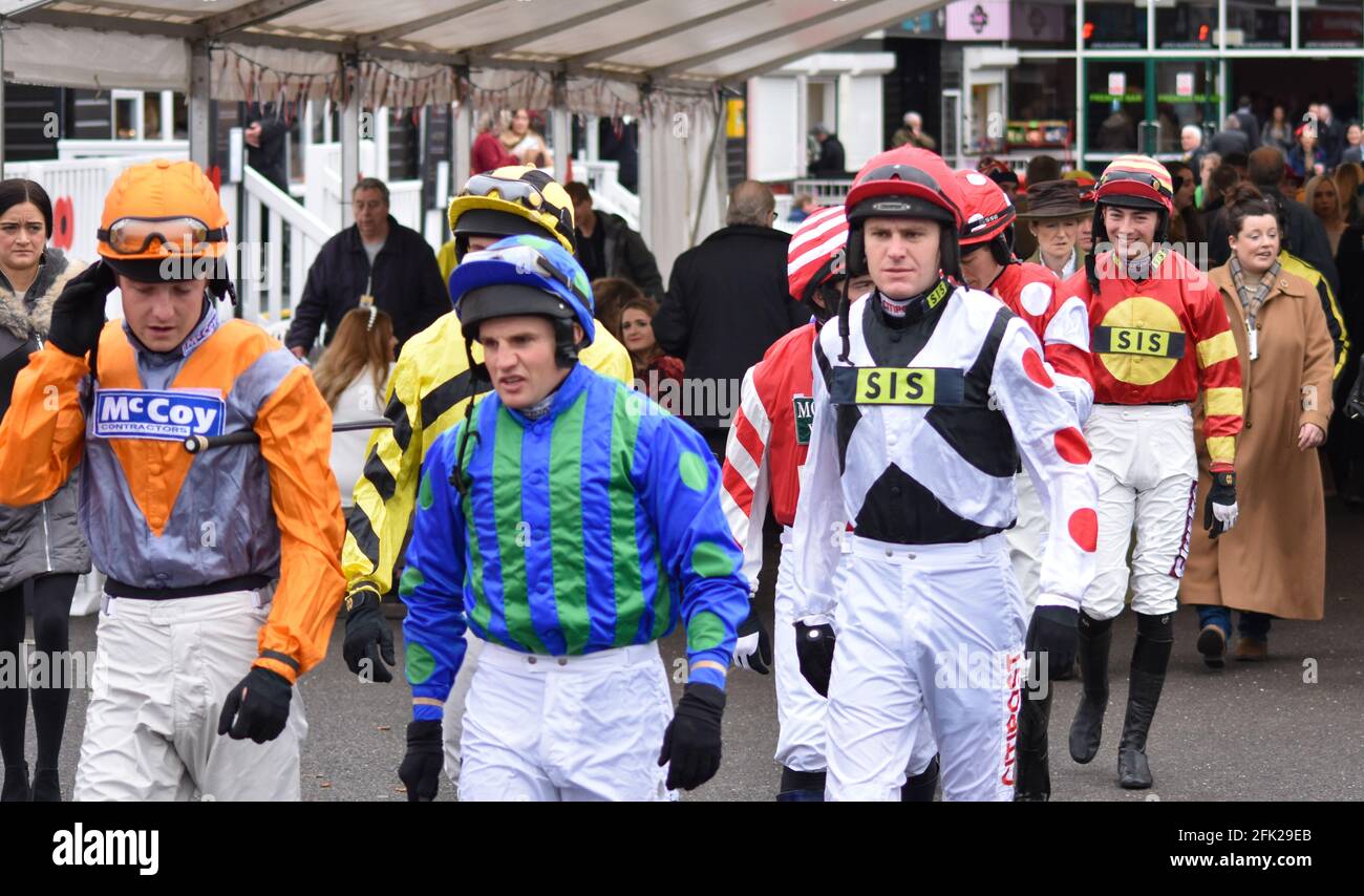 Uttoxeter Races, National Hunt Racing meeting, Winter Ladies Day Stock ...