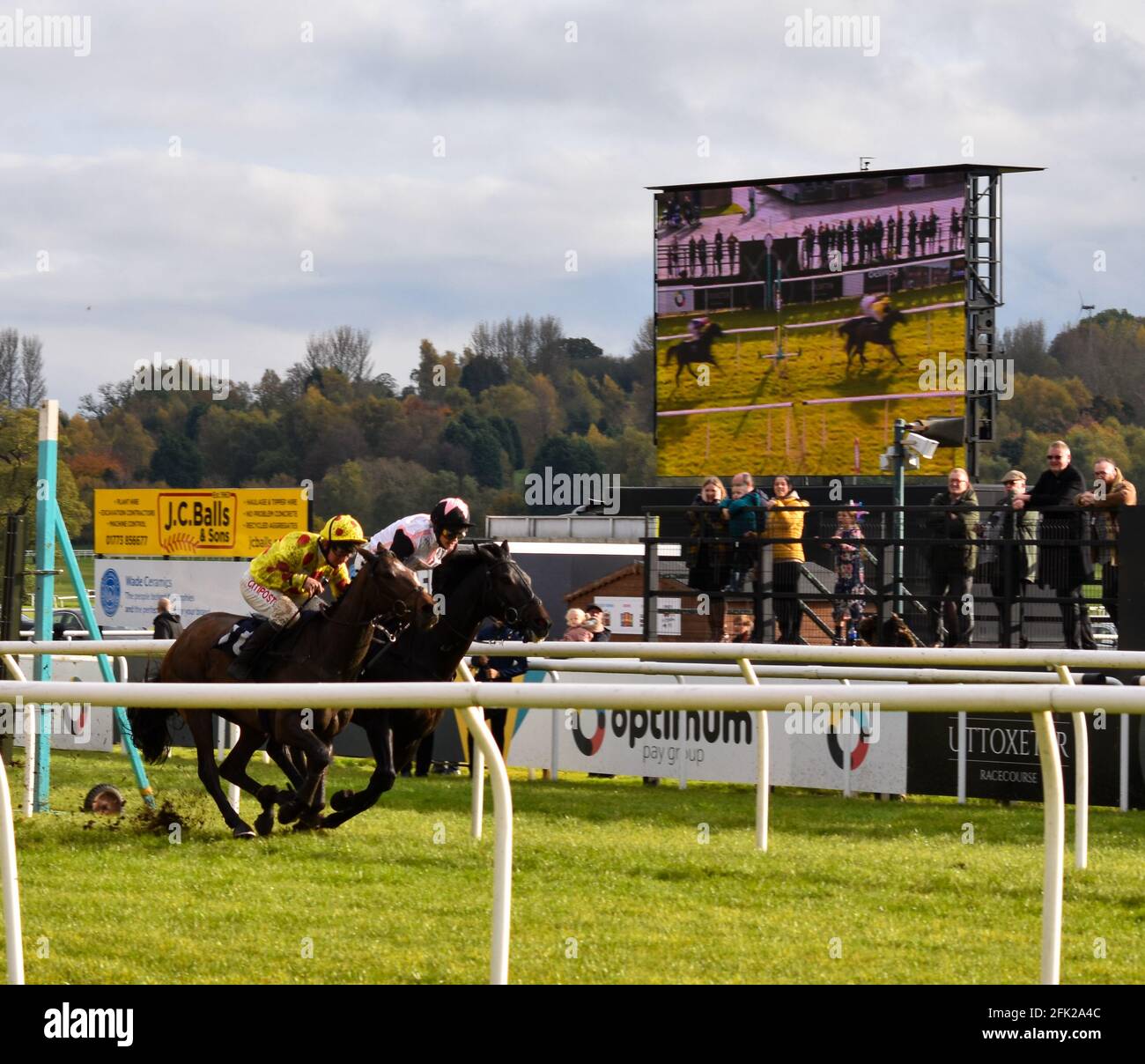 Cheltenham races winter hi-res stock photography and images - Alamy