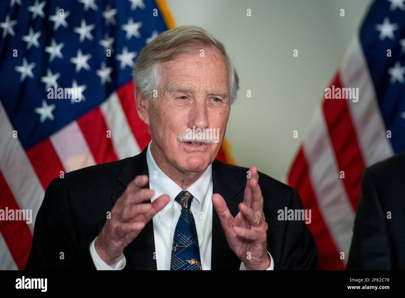 United states senator angus king jr independent of maine hi-res stock ...