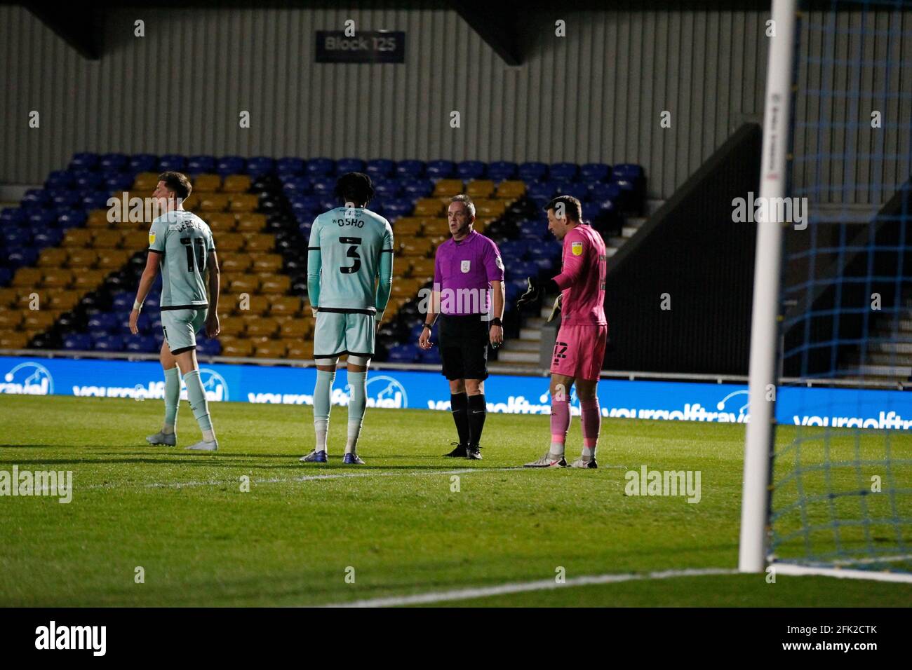 Carl brook referee hi-res stock photography and images - Alamy