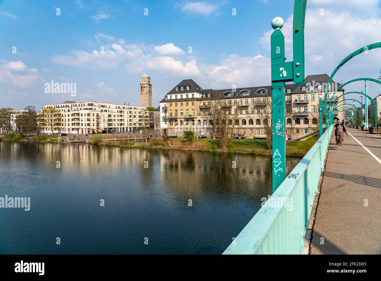 The city centre of Mülheim an der Ruhr, Ruhr promenade, residential and ...