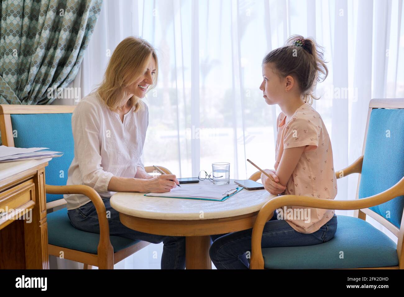 School counselor preteen hi-res stock photography and images - Alamy