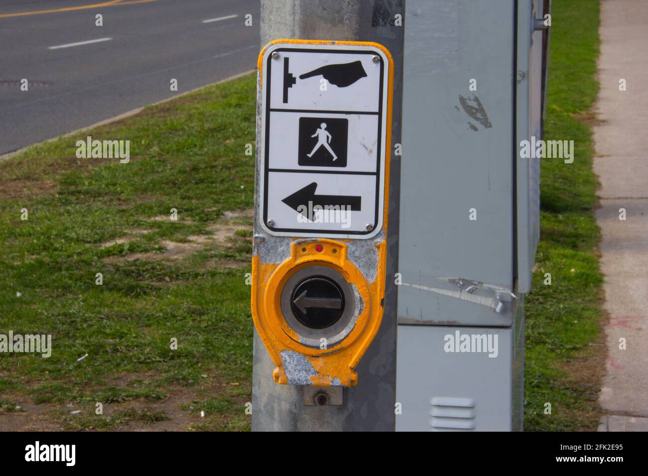 Pedestrian crossing button hi-res stock photography and images - Alamy