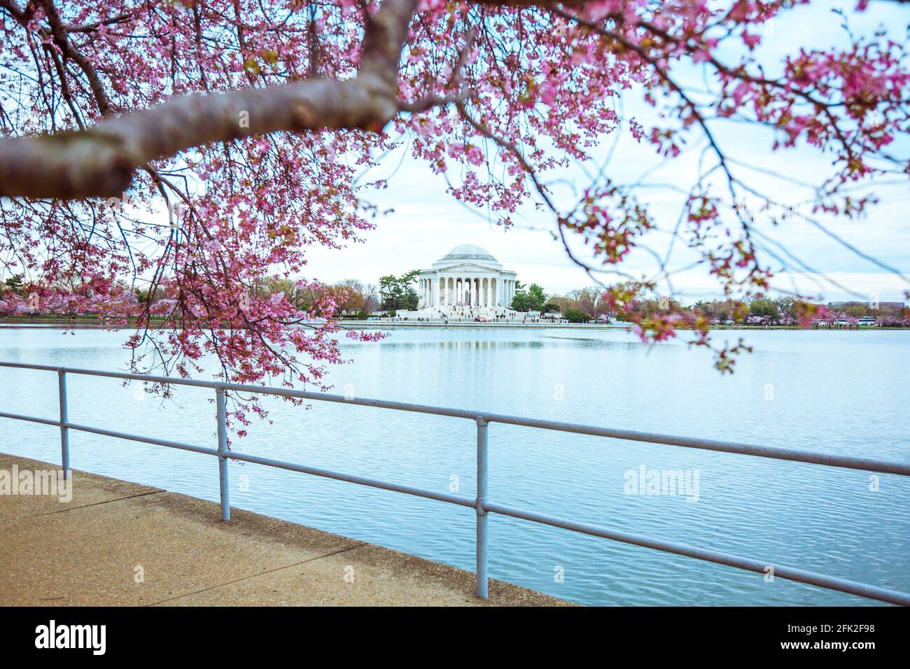 Washington dc spring attractions hi-res stock photography and images ...