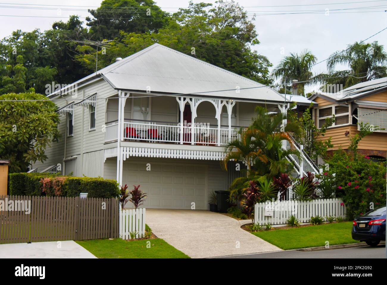 Australian architecture house veranda hi-res stock photography and ...