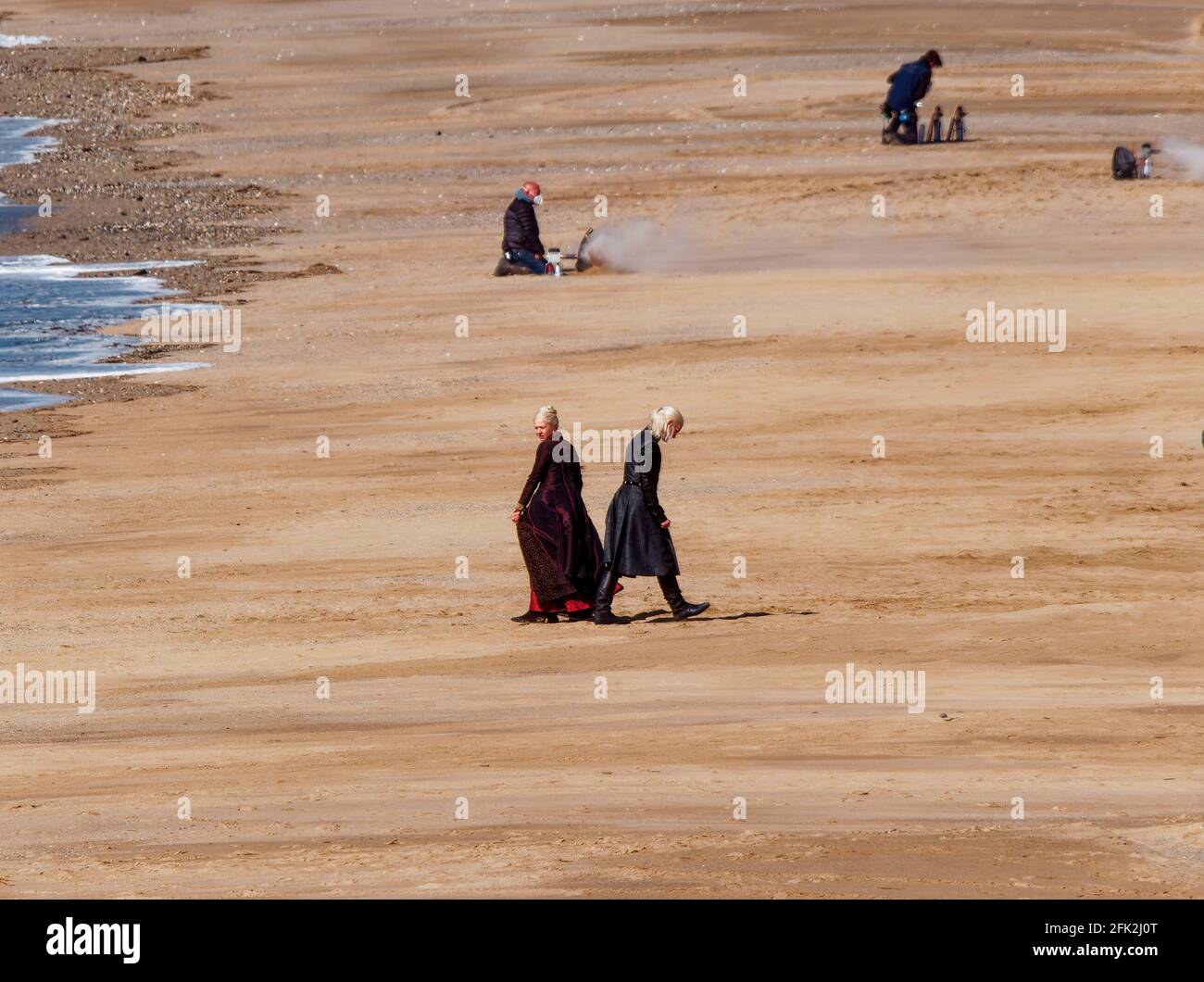House of Dragon Prince Daemon gets a ride off the set in a Range Rover ...