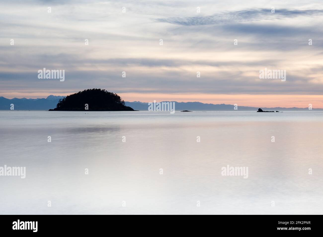 Sunset deception pass state park hi-res stock photography and images ...