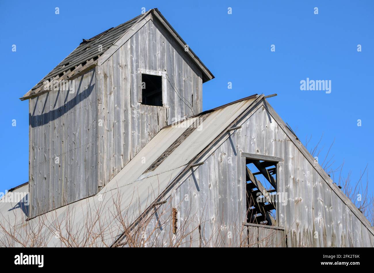 Corn crib hi-res stock photography and images - Alamy