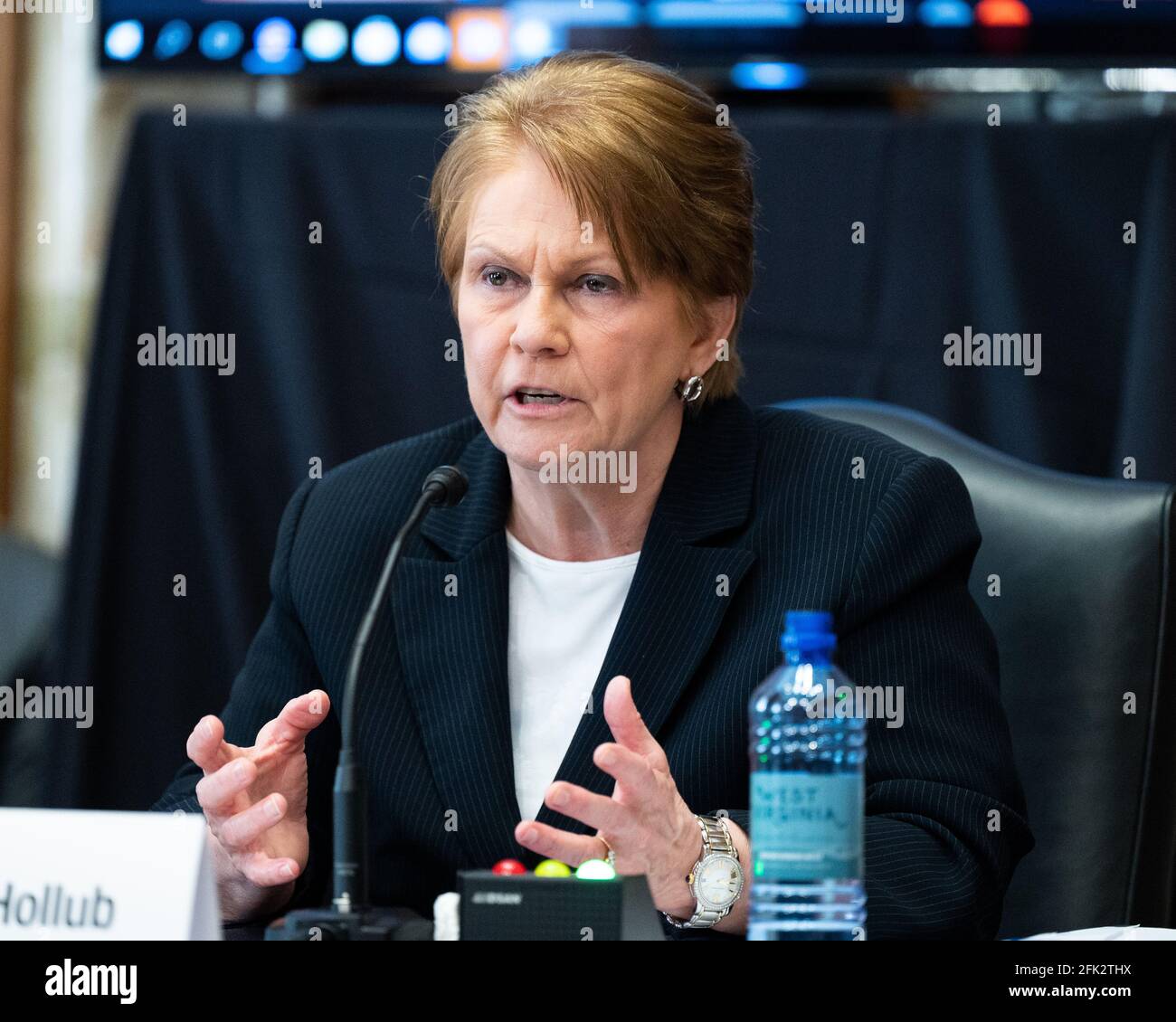 Vicki hollub hi-res stock photography and images - Alamy