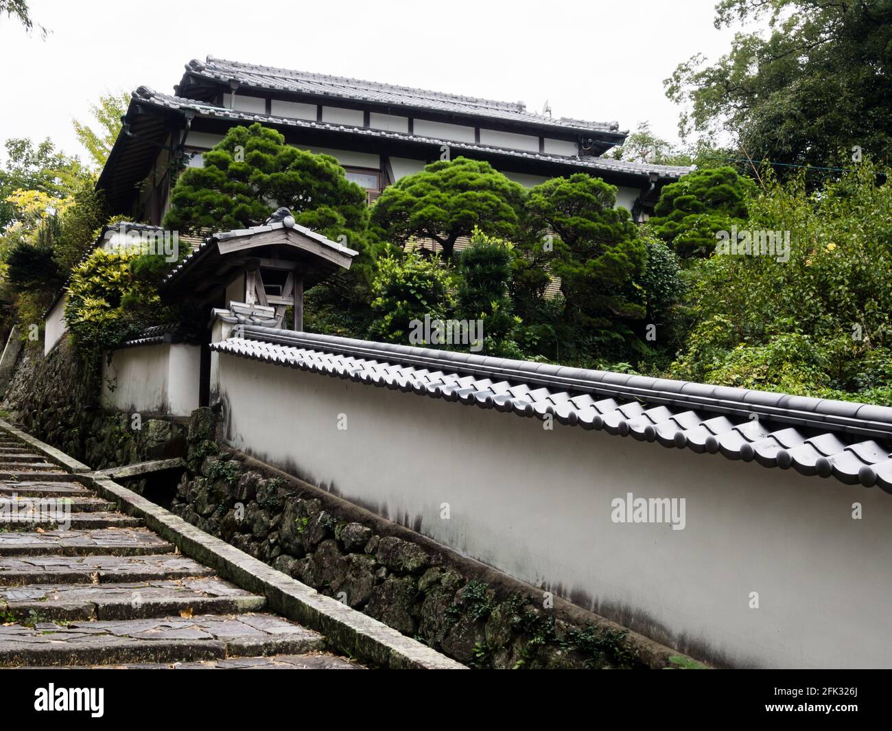 Traditional Japanese house in historic samurai district of Kitsuki ...