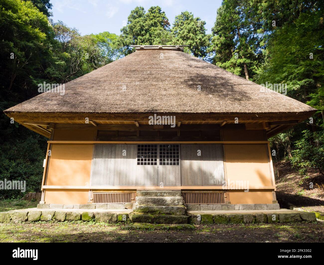 Japanese traditional house with thatched roof Stock Photo - Alamy