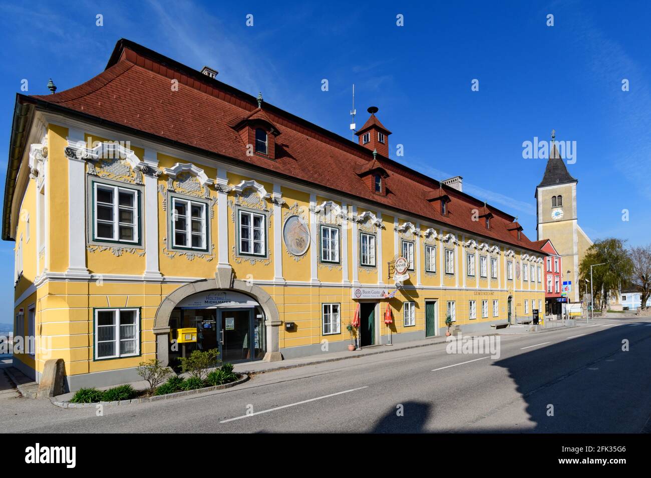 main street of strengberg in the austrian region mostviertel Stock ...