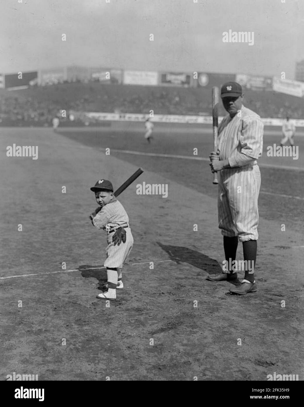 Babe Ruth & mascot, New York Yankees, 1922 Stock Photo - Alamy