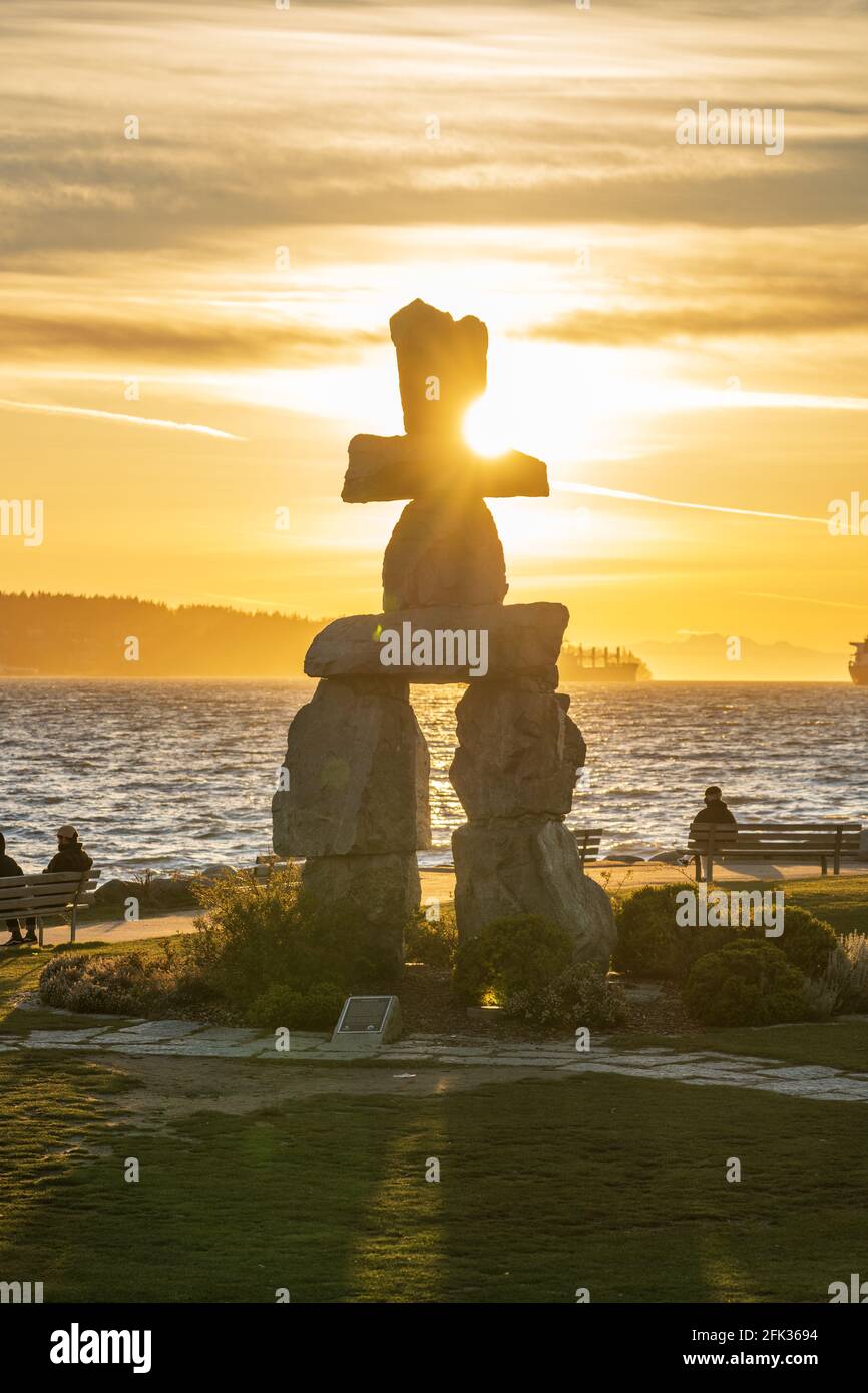 Inukshuk english bay hi-res stock photography and images - Alamy