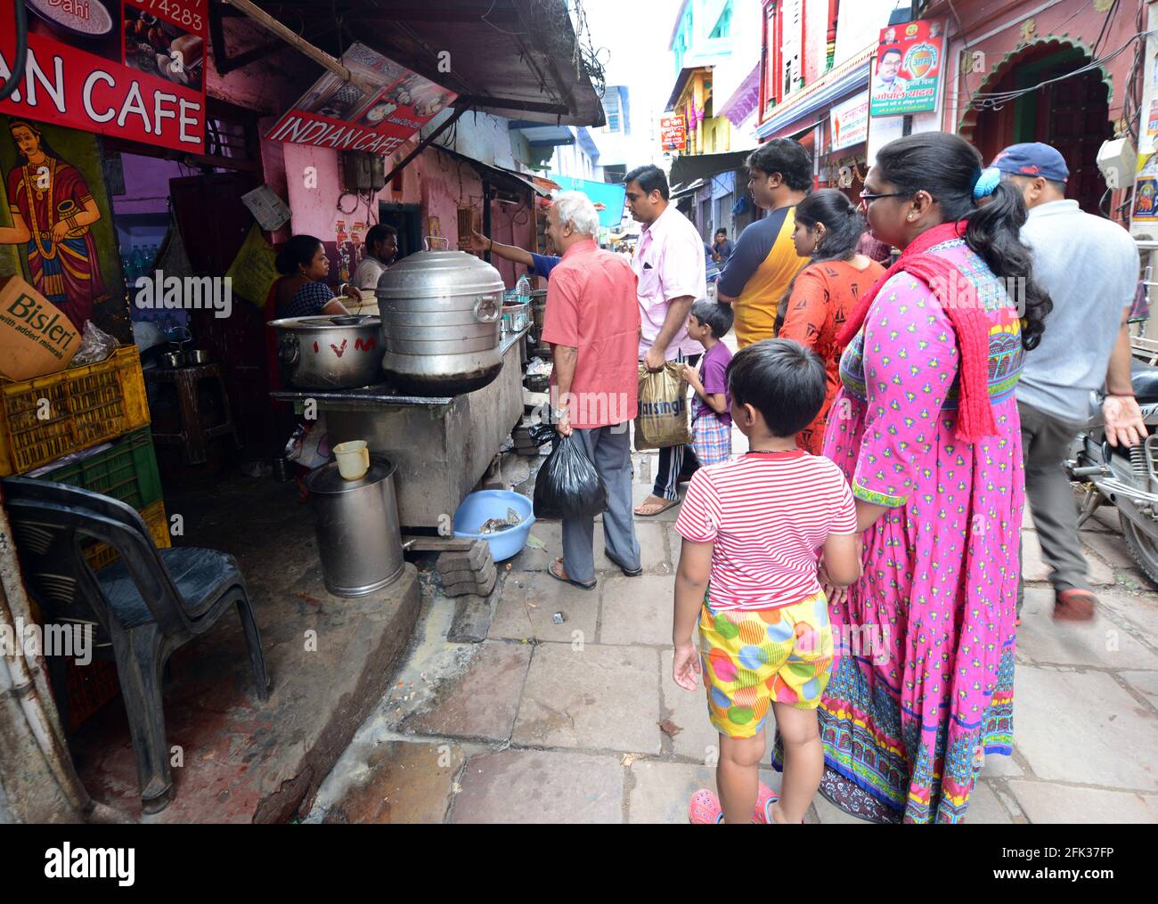 The vibrant narrow streets in the old city of Varanasi, India Stock ...