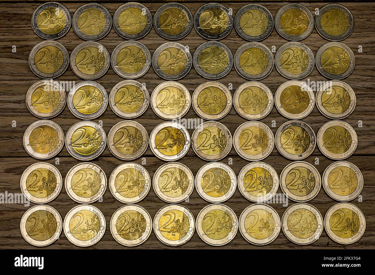 Coin texture hi-res stock photography and images - Alamy