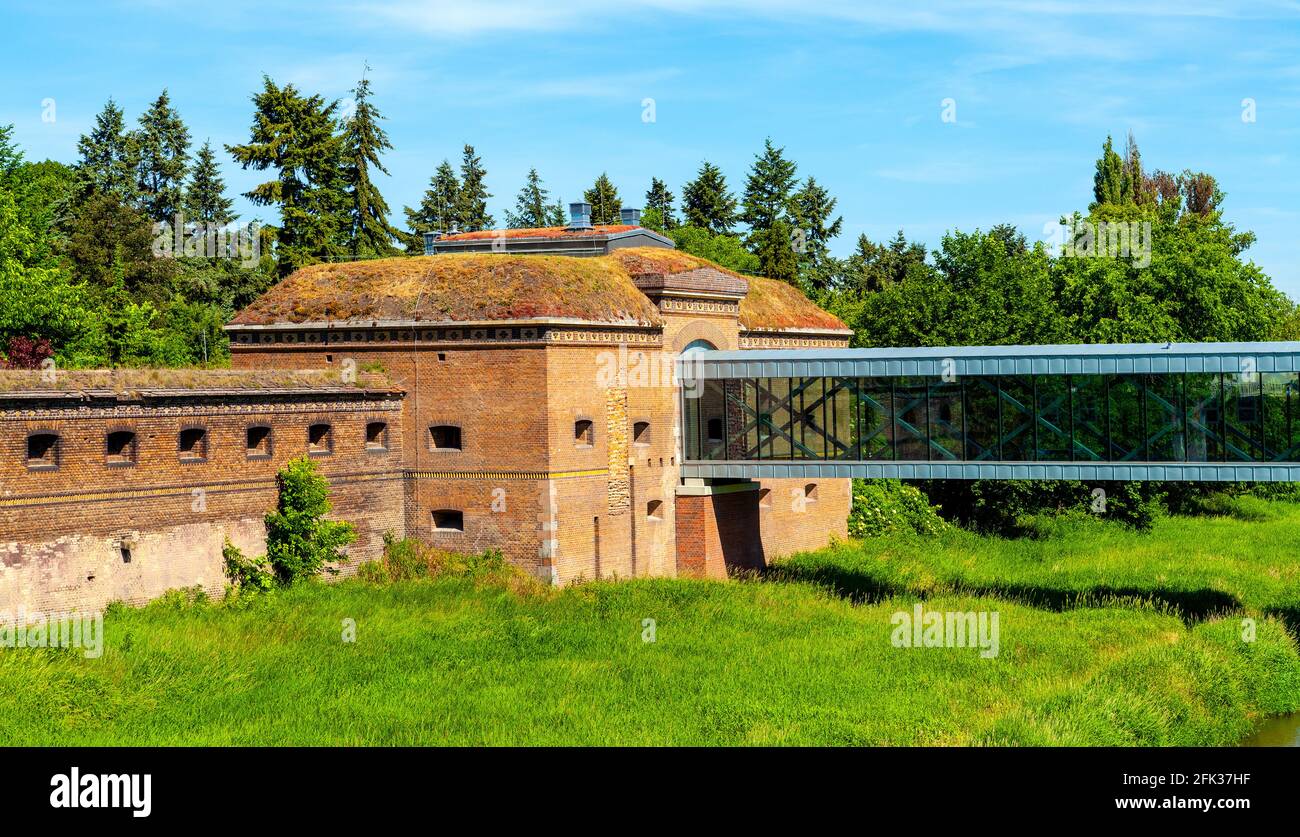 Sluza katedralna hi-res stock photography and images - Alamy