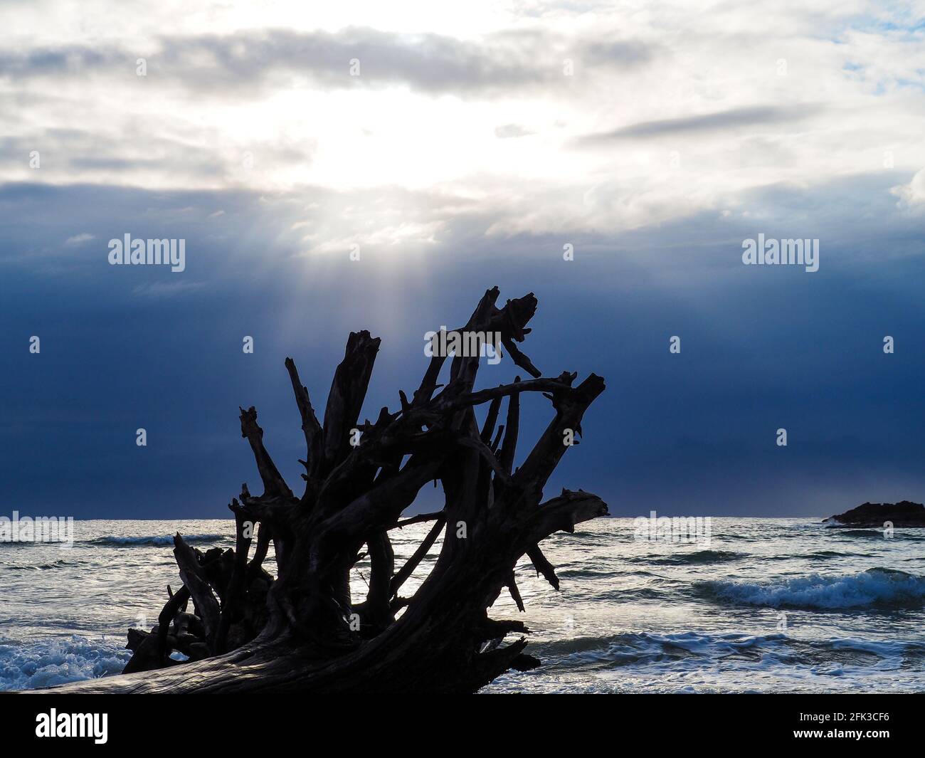 Sun beams crashing on seascape hi-res stock photography and images - Alamy