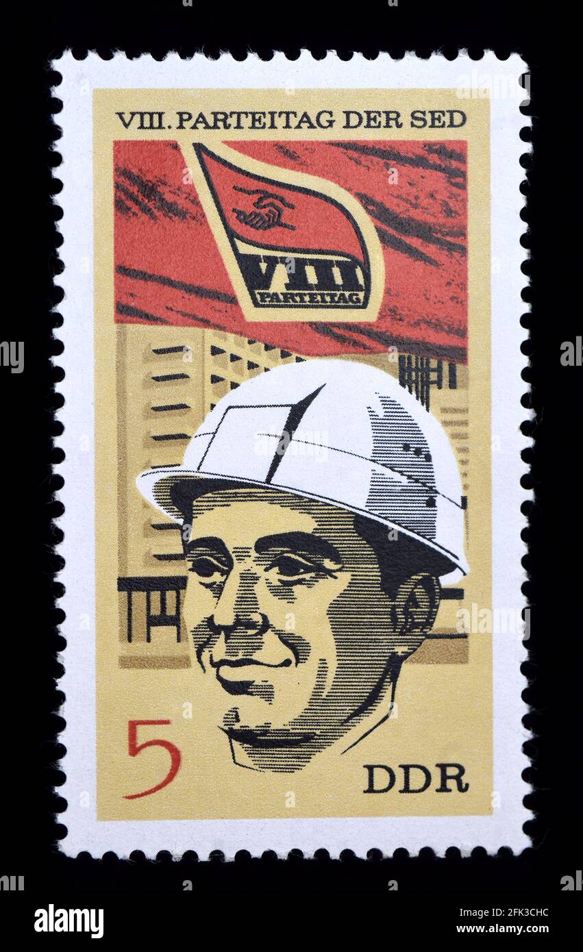 Ddr party hi-res stock photography and images - Alamy