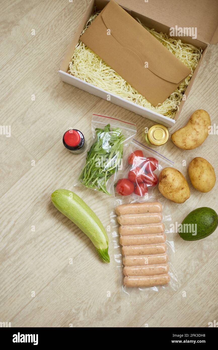 Diy meal kit hi-res stock photography and images - Alamy