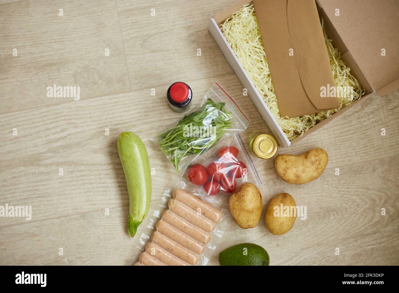 Diy lunch box hi-res stock photography and images - Alamy