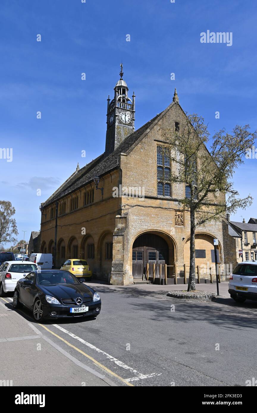 Redesdale Hall, High Street, Moreton-in-Marsh, Gloucestershire Stock ...