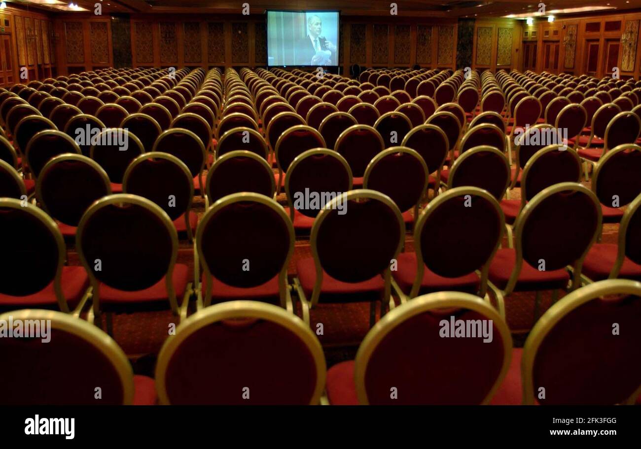 Overflow room hi-res stock photography and images - Alamy