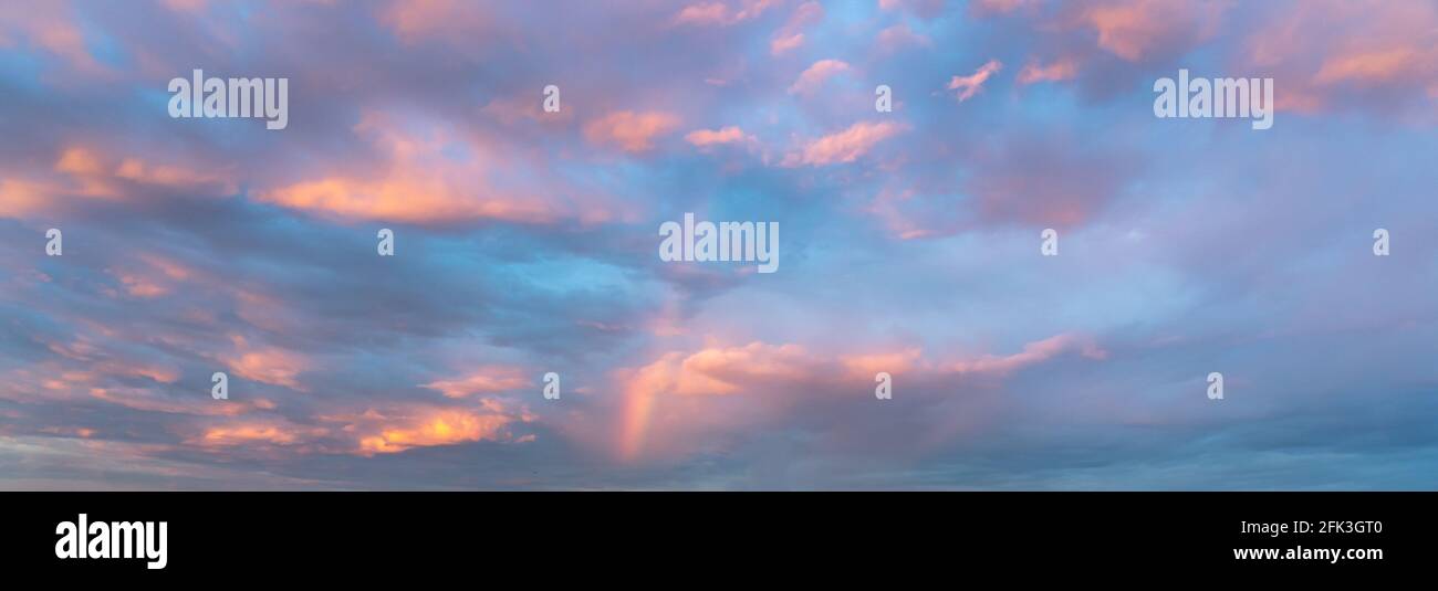 Beautiful sunset sky and pink cloud for background concept Stock Photo ...