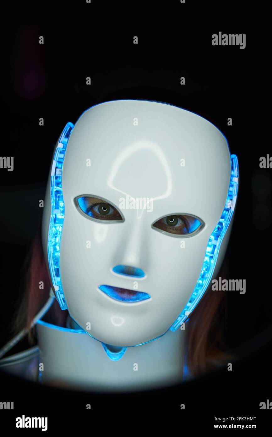 Portrait of futuristic robot. Concept of future technology, virtual ...