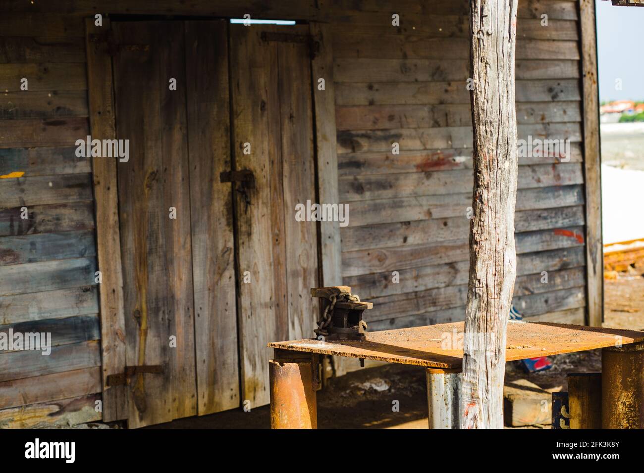 Shot rusty building entrance hi-res stock photography and images - Alamy