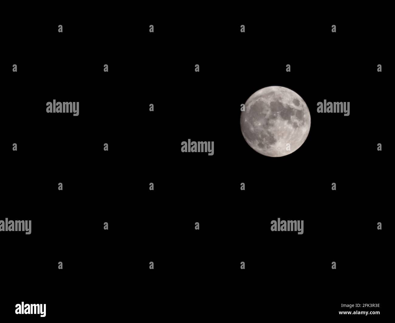 Full moon on a very dark night, with a completely black sky Stock Photo ...