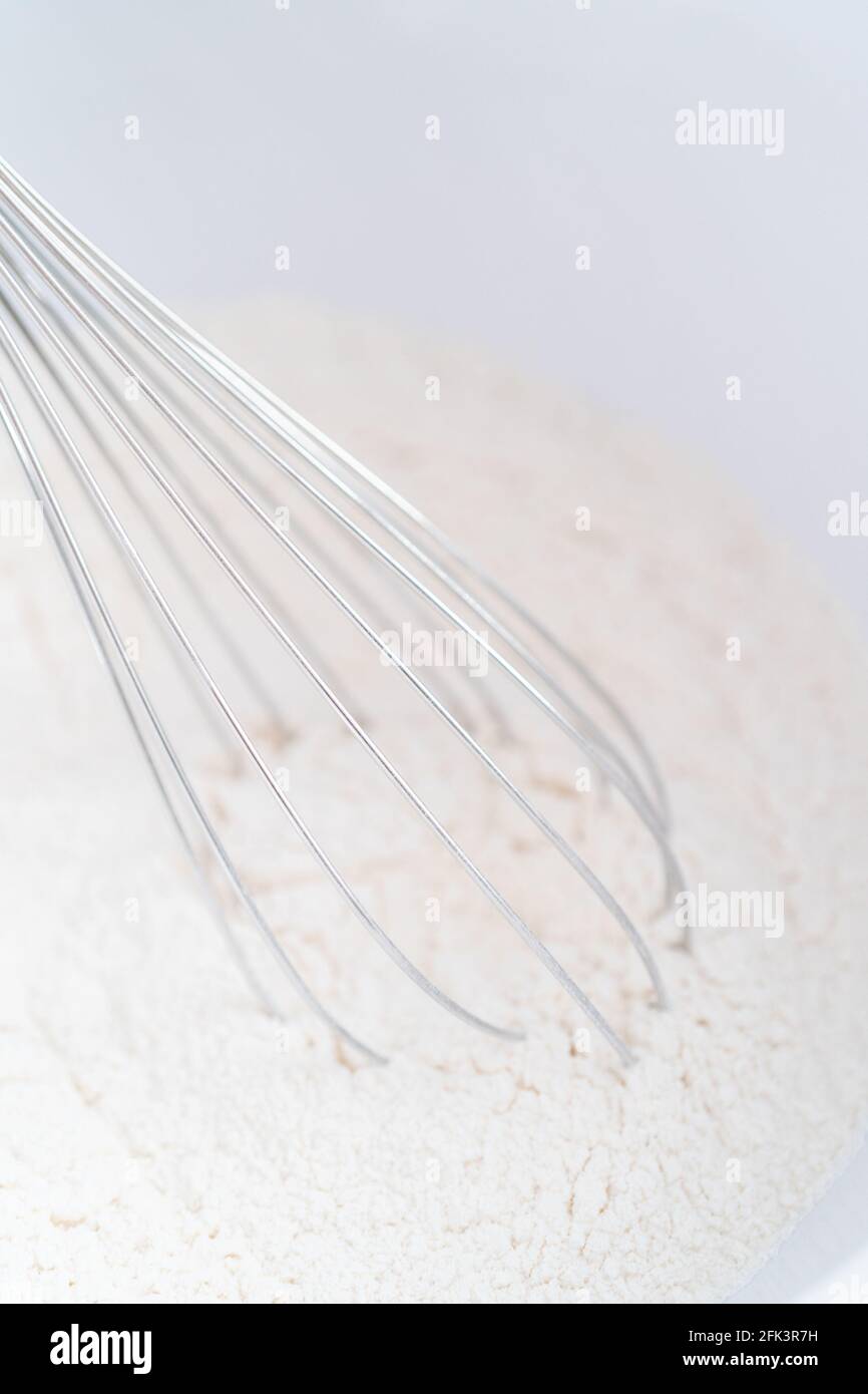 Mixing flour other ingredients bake hi-res stock photography and images ...