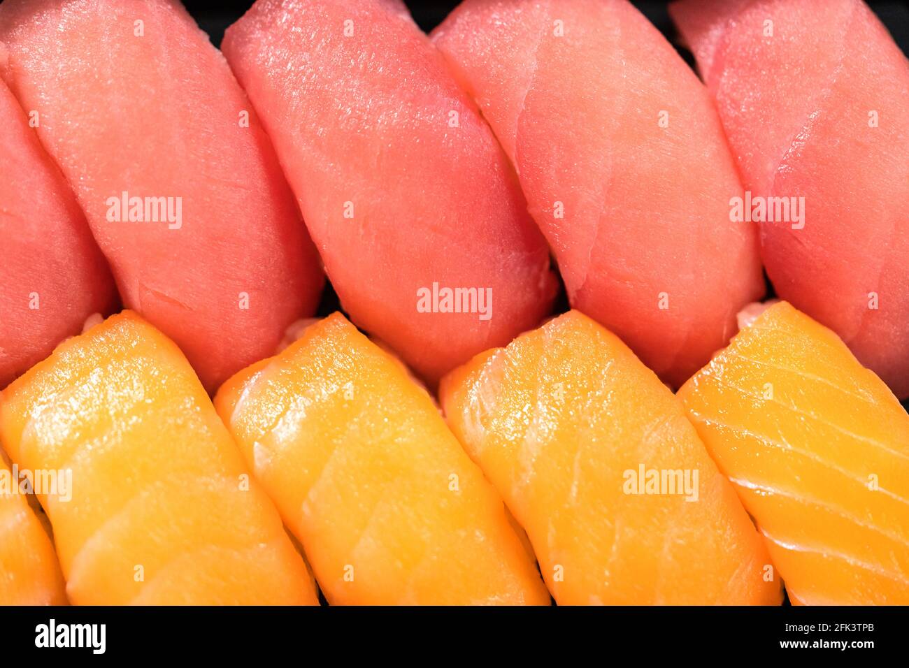 Pre packaged sushi hi-res stock photography and images - Alamy